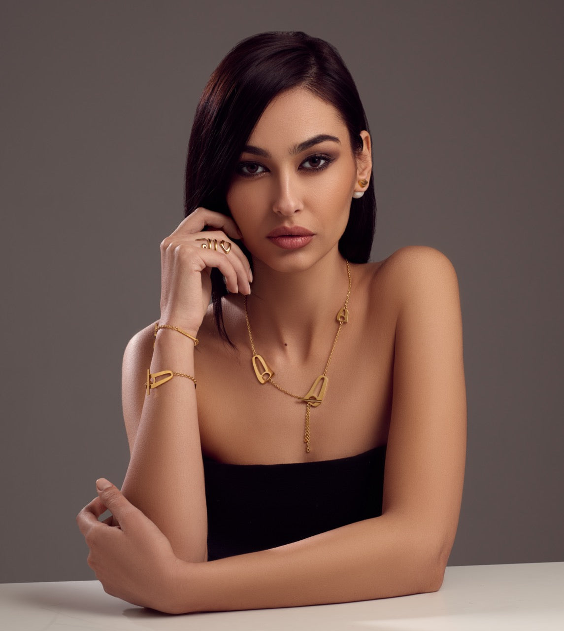 Women's jewelry and accessories store